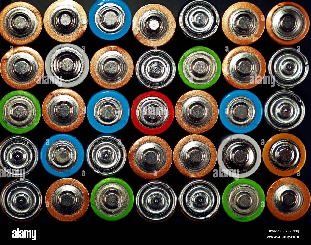 Various energy alkaline batteries hi-res stock photography and images ...