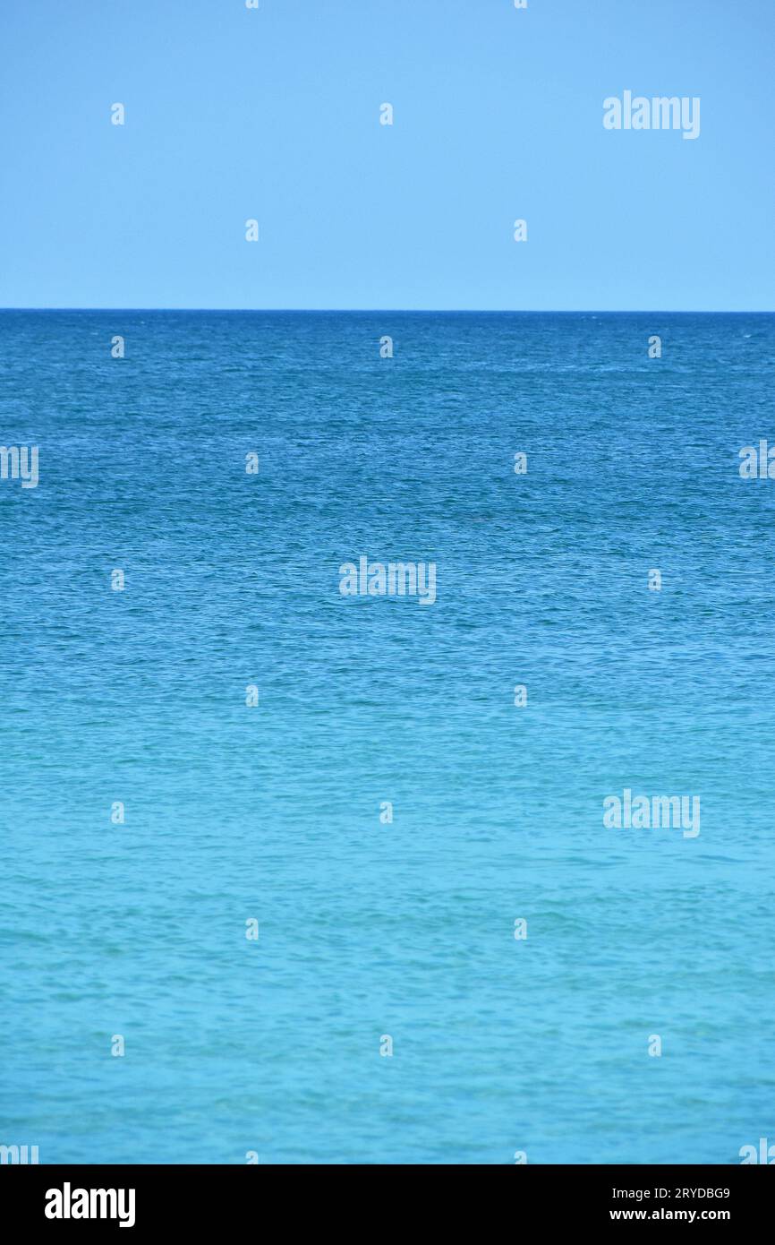 Water and horizon hi-res stock photography and images - Alamy