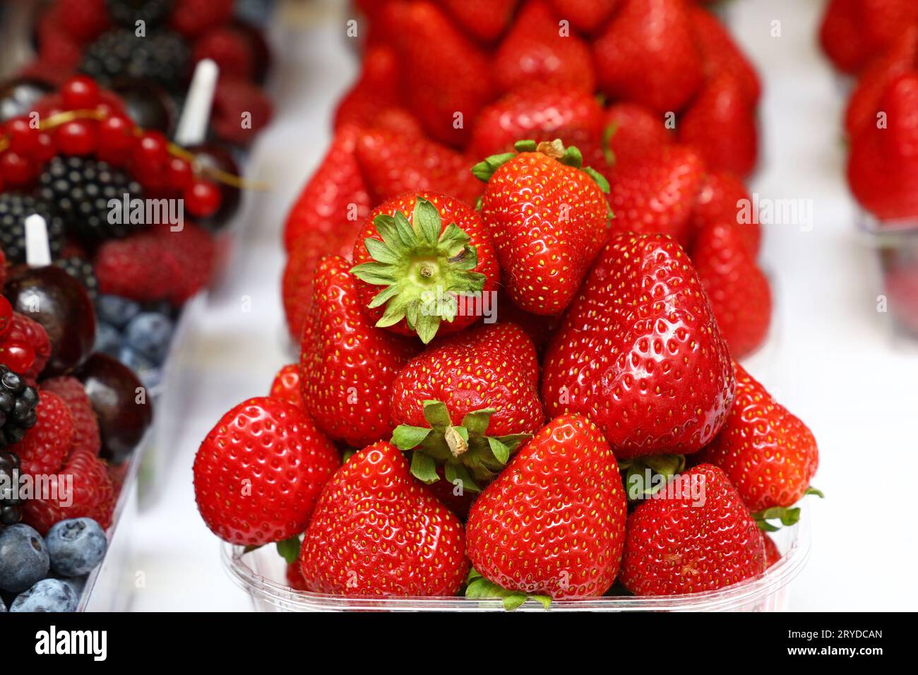 Retail display hi-res stock photography and images - Alamy