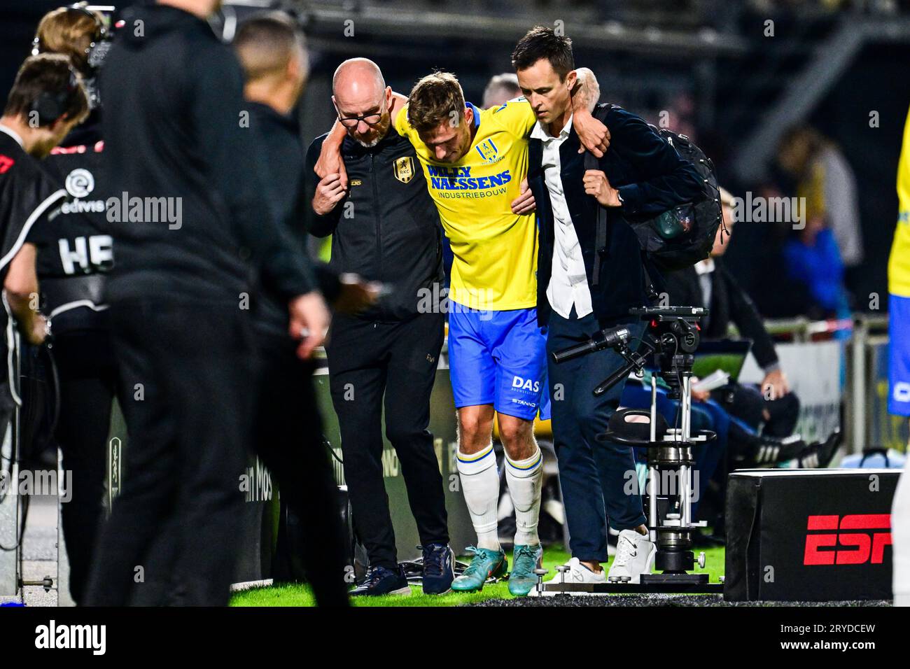 WAALWIJK - Reuven Niemeijer of RKC Waalwijk leaves the field with an injury during the Dutch ...