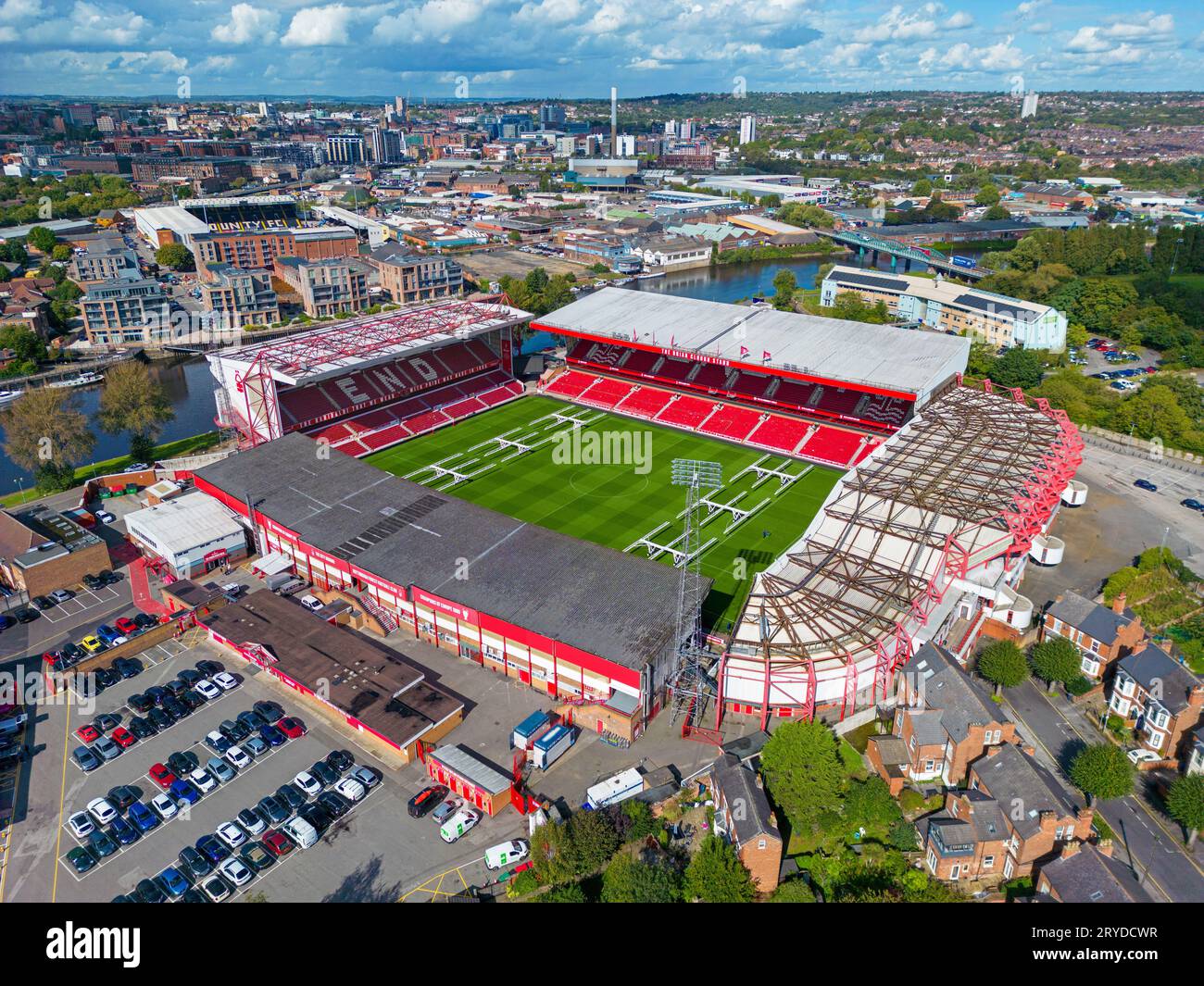 Nottingham forest football club hi-res stock photography and images - Alamy