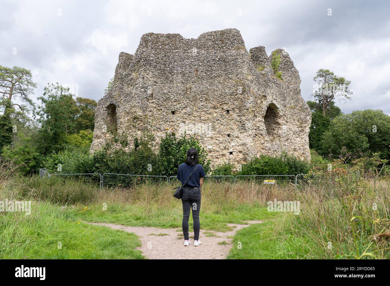 Woman visitor looking historic hi-res stock photography and images - Alamy