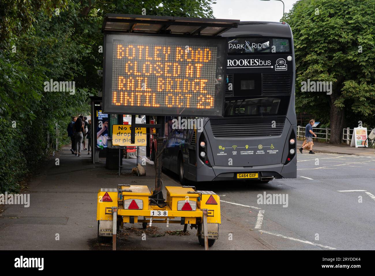 A mobile solar powered digital sign notifying drivers that the A420 ...
