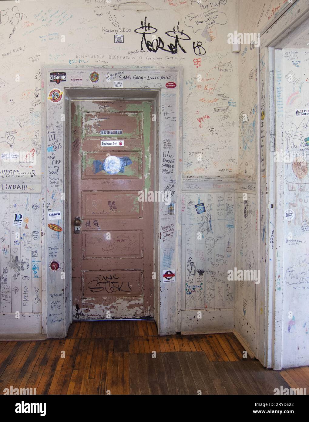 12 bones bar b q hi-res stock photography and images - Alamy