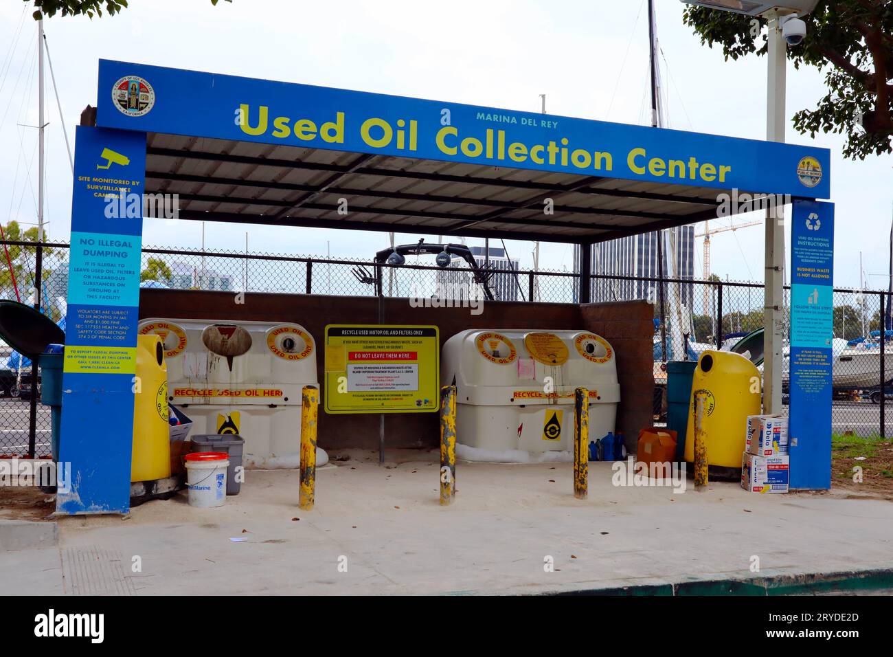 Marina del rey california pollution hi-res stock photography and images ...