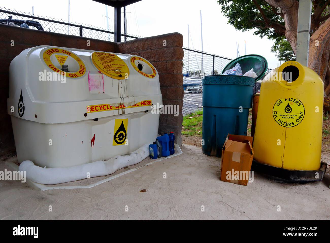Marina del Rey (LA County), California: Used Oil Collection Center, Oil ...