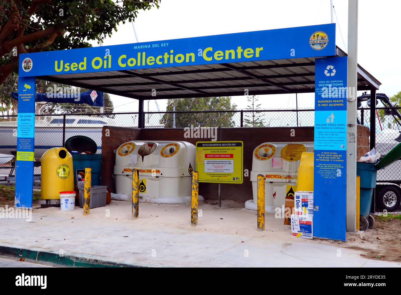 Marina del rey california pollution hi-res stock photography and images ...