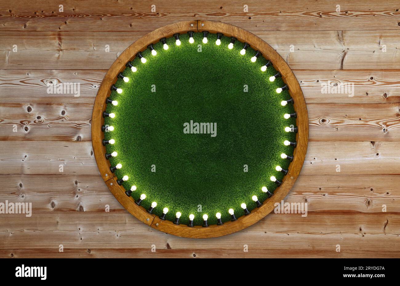 Grass backdrop hi-res stock photography and images - Alamy