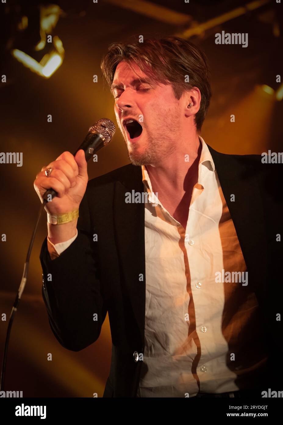 Pictured do nothing headline act hi-res stock photography and images ...