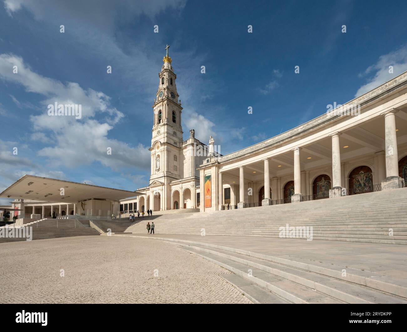 Sanctuary church in fatima hi-res stock photography and images - Alamy
