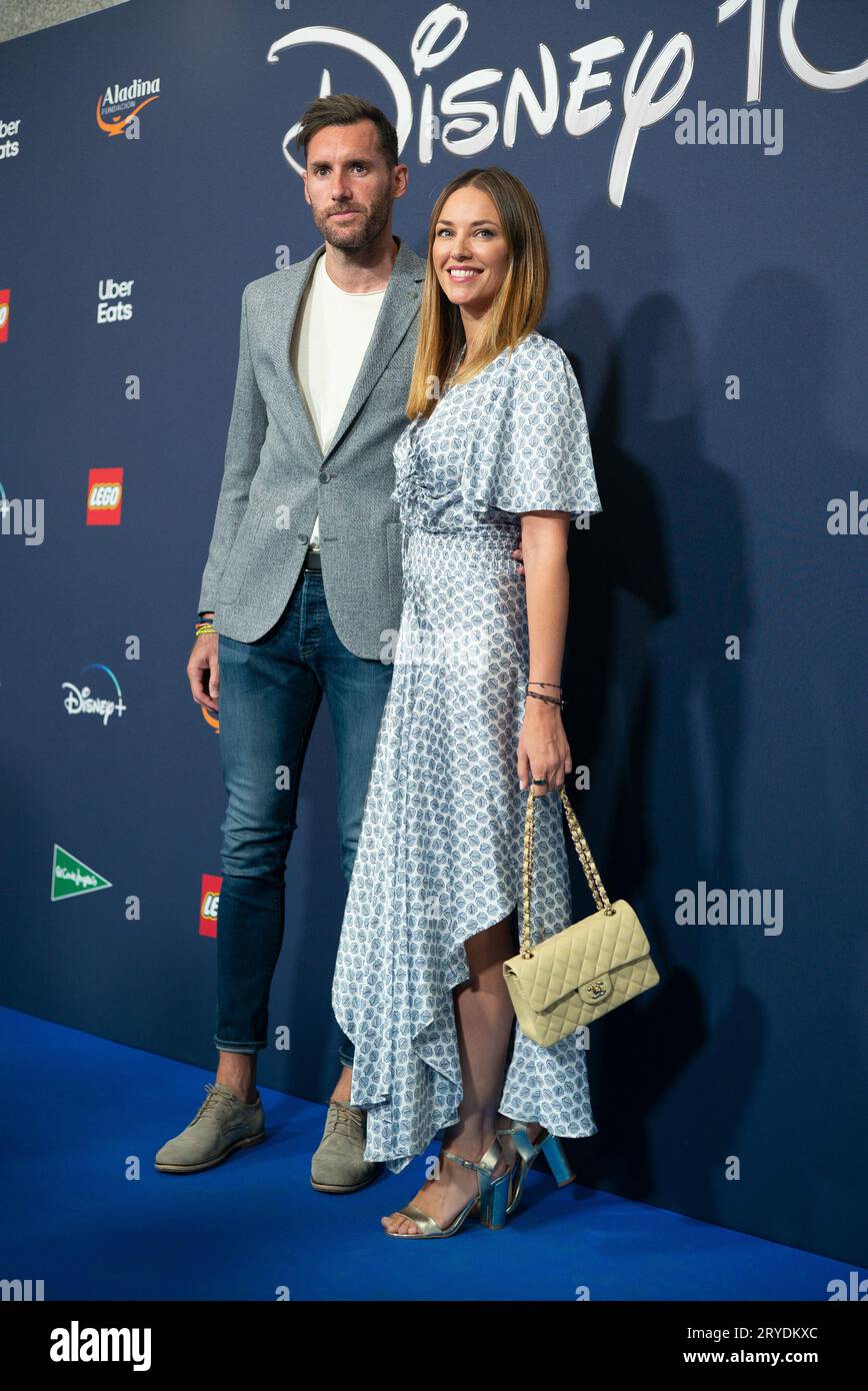 Helen Lindes and Rudy Fernandez attend the DISNEY photocall celebrating ...