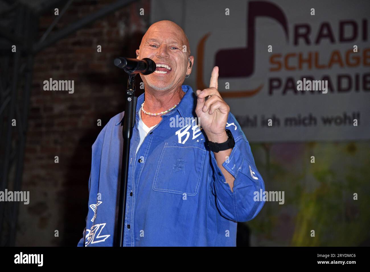 Olaf Henning beim SCHLAGER BURG FESTIVAL in Wasserburg Rosslau in ...