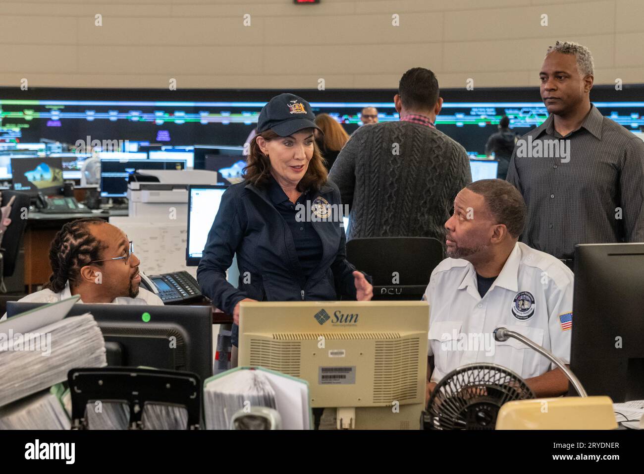 Governor Kathy Hochul and MTA CEO Janno Lieber visit Rail Control ...