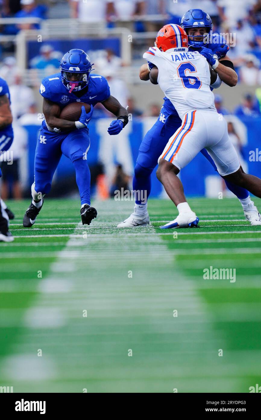 Lexington, Kentucky, USA. 30th Sep, 2023. Kentucky Wildcats running ...
