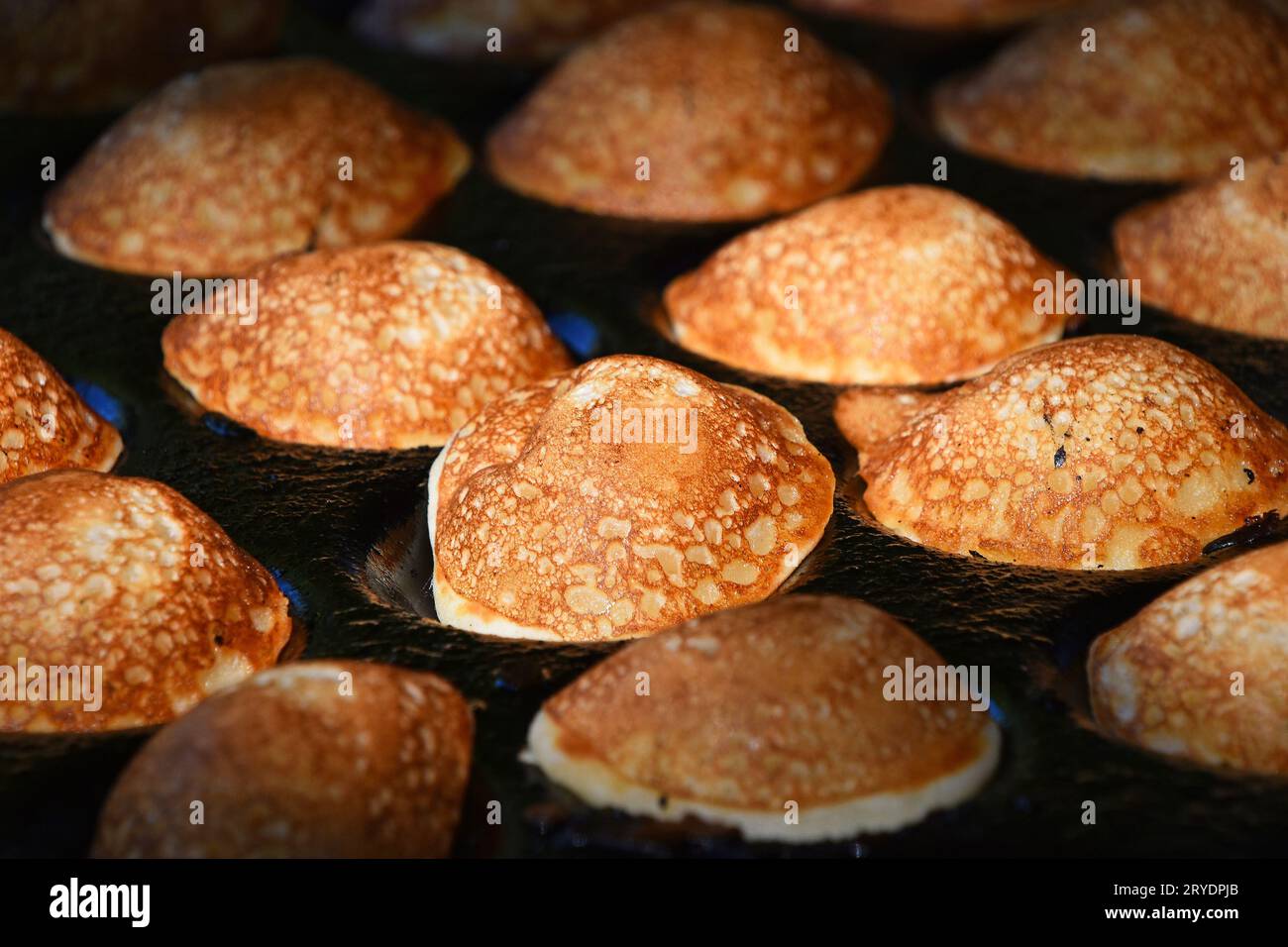 Close up cooking small Dutch traditional pancakes Stock Photo - Alamy Close up cooking small Dutch traditional pancakes Stock Photo - Alamy