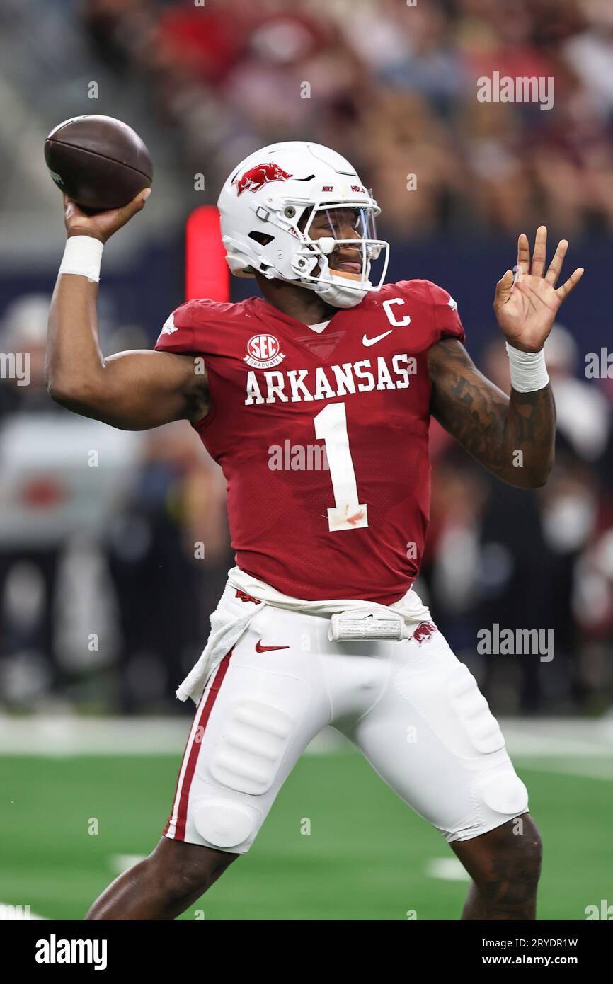 ARLINGTON, TX - SEPTEMBER 30: Arkansas Razorbacks quarterback KJ ...