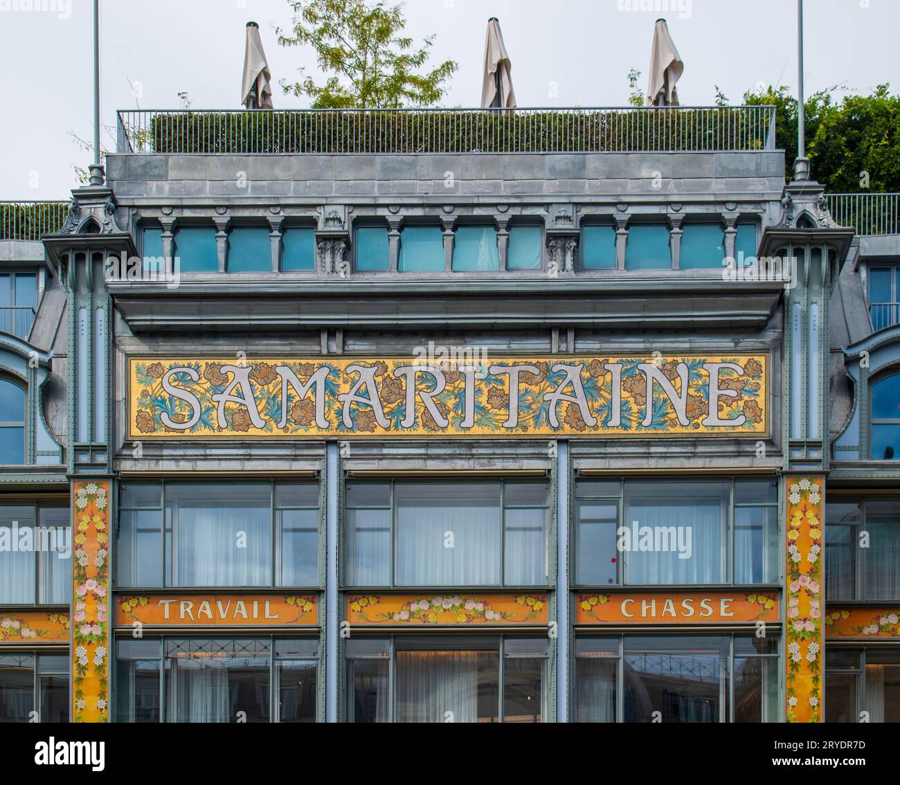 Paris, France - 09 27 2023 : the facade of La Samaritaine, a department ...