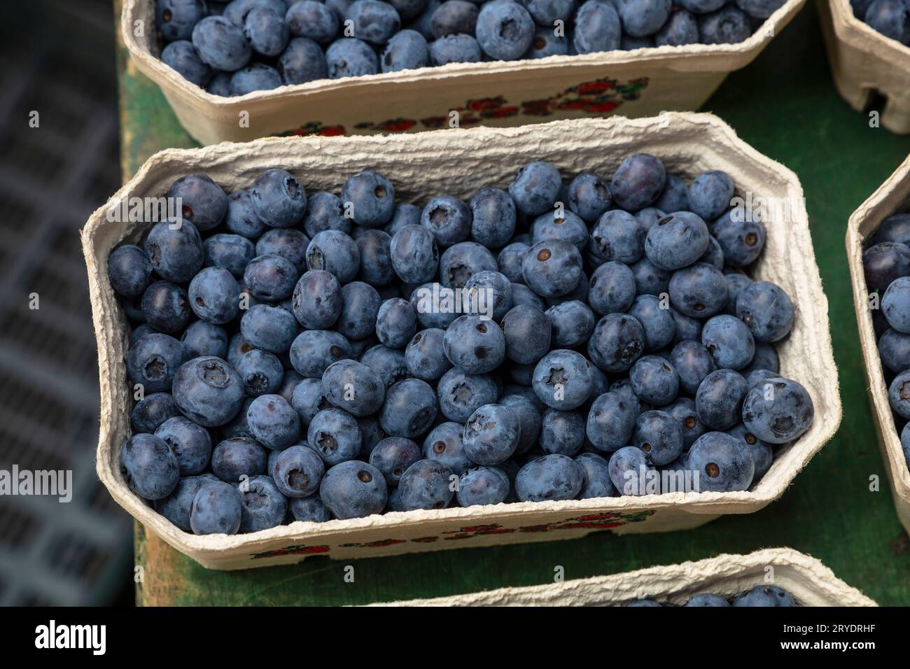 Close up fresh blueberry on retail display Stock Photo - Alamy