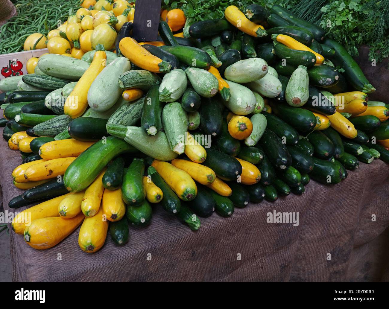 Fresh zucchini close up hi-res stock photography and images - Alamy