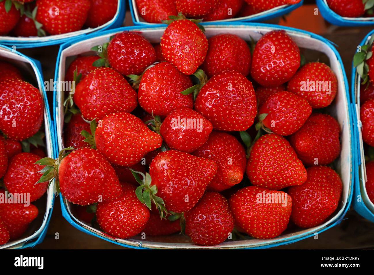 Strawberry display hi-res stock photography and images - Alamy