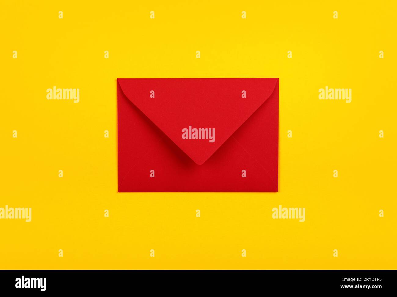 Paper closed sign hi-res stock photography and images - Alamy