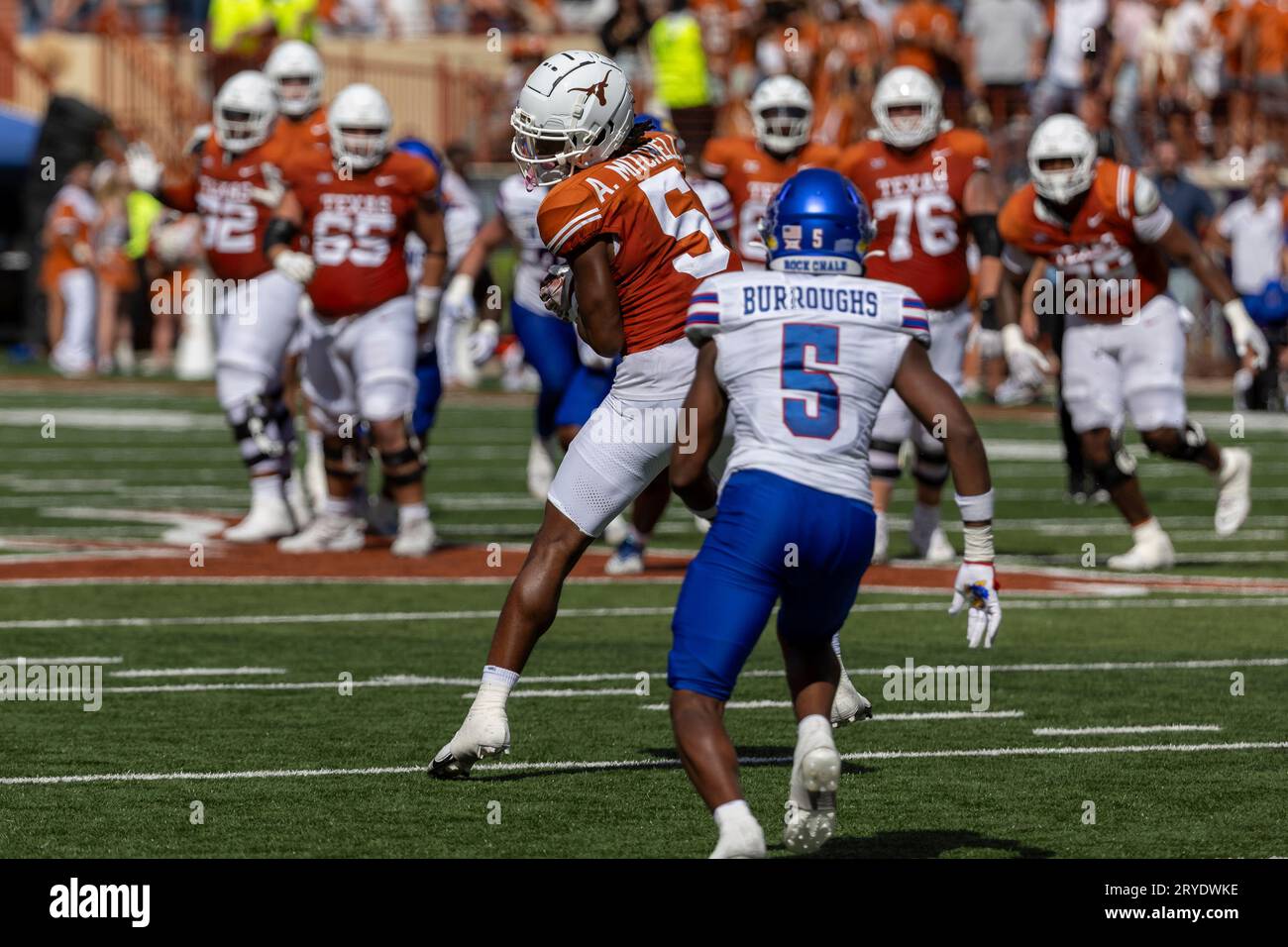 AUSTIN, TX - SEPTEMBER 30: Texas Longhorns wide receiver Adonai ...