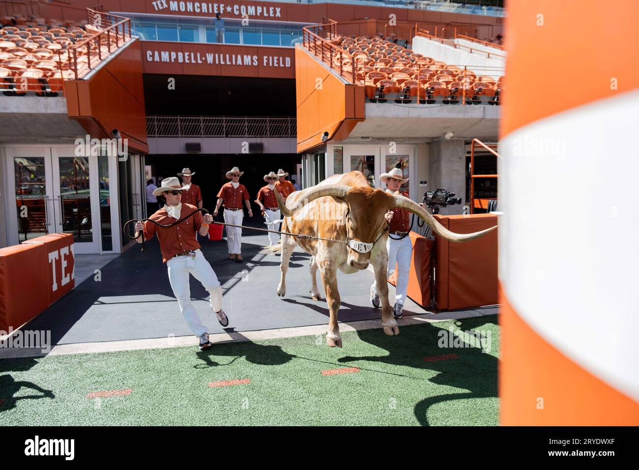 Memorial stadium kansas lawrence hi-res stock photography and images ...