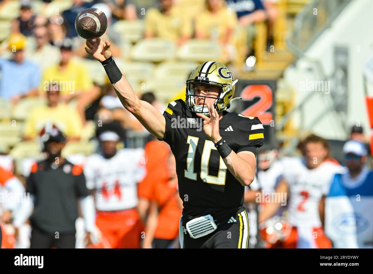 ATLANTA, GA – SEPTEMBER 30: Georgia Tech quarterback Haynes King (10 ...