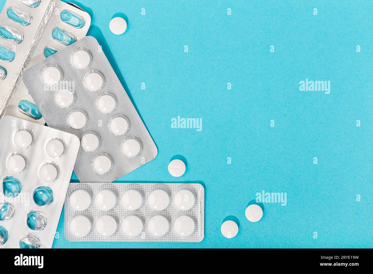 Blue medicine hi-res stock photography and images - Alamy