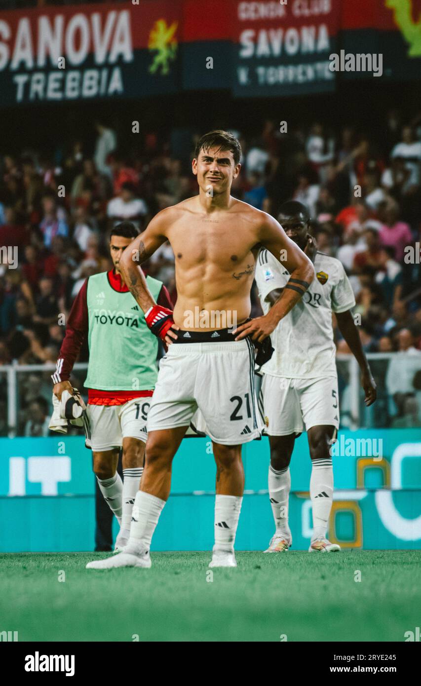 Crying fans hi-res stock photography and images - Alamy