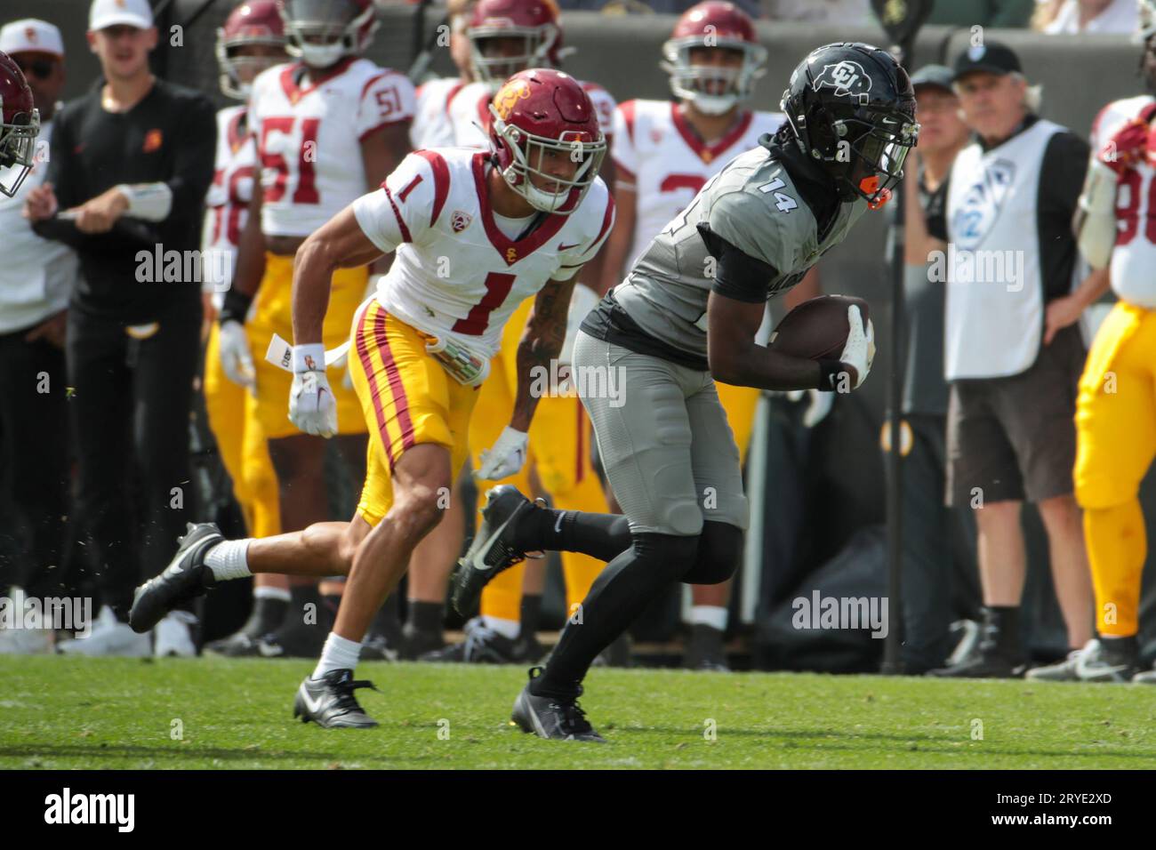 BOULDER, CO - SEPTEMBER 30: Colorado Buffaloes wide receiver Omarion ...