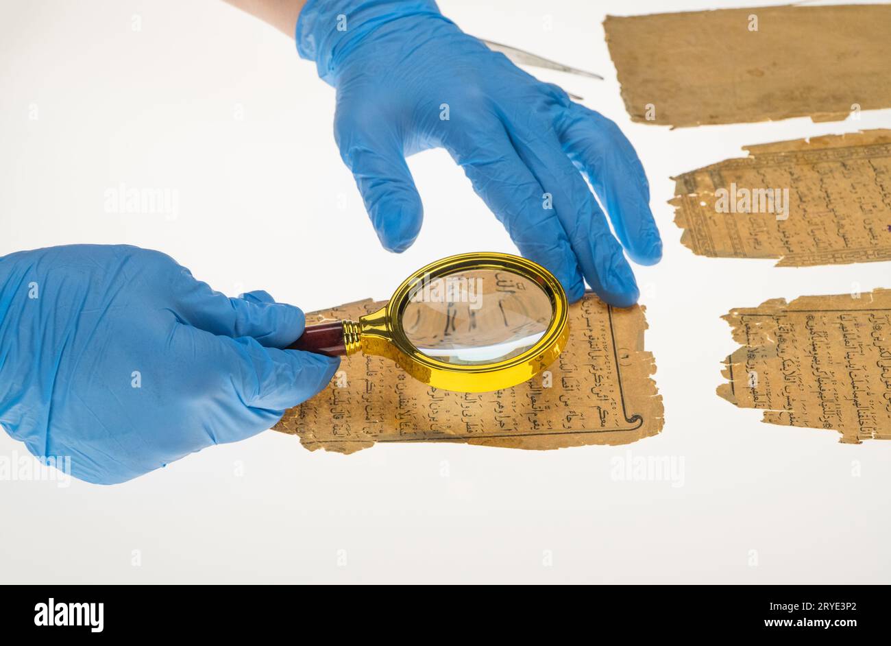 Ancient Arabic manuscripts Stock Photo - Alamy