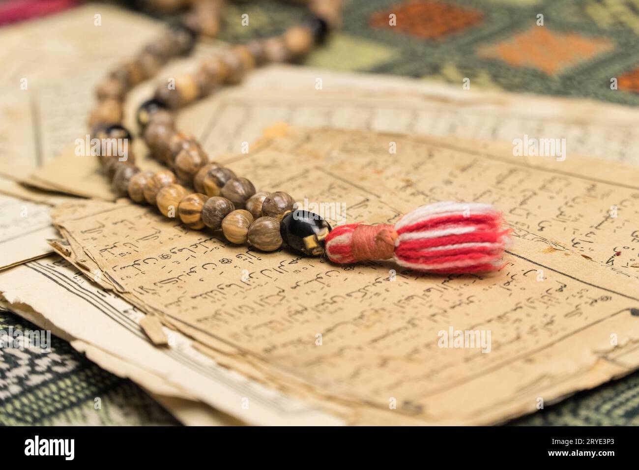 Ramadan, the Muslim rosary Stock Photo - Alamy