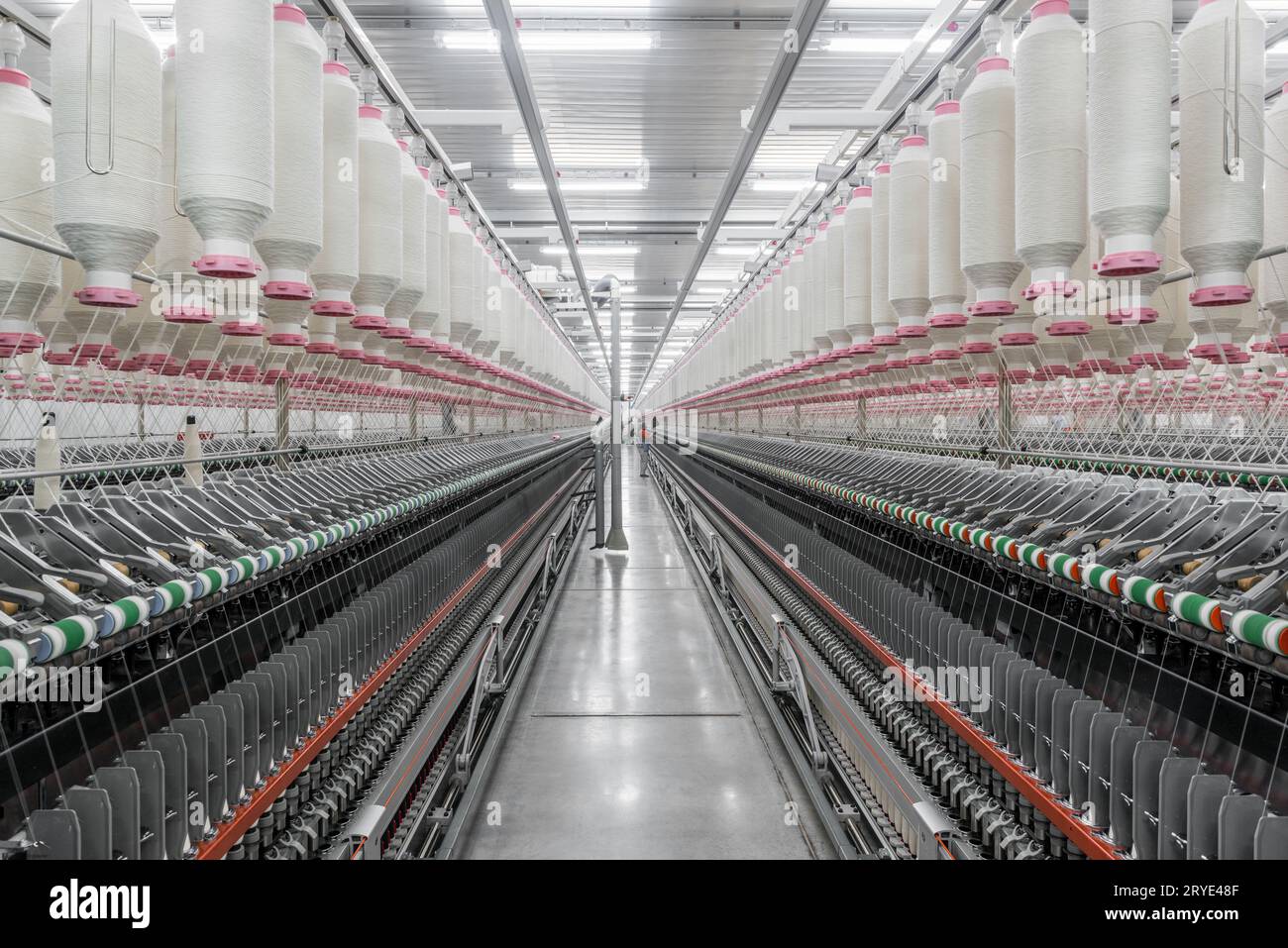 Industrial sewing machine spools hi-res stock photography and images ...