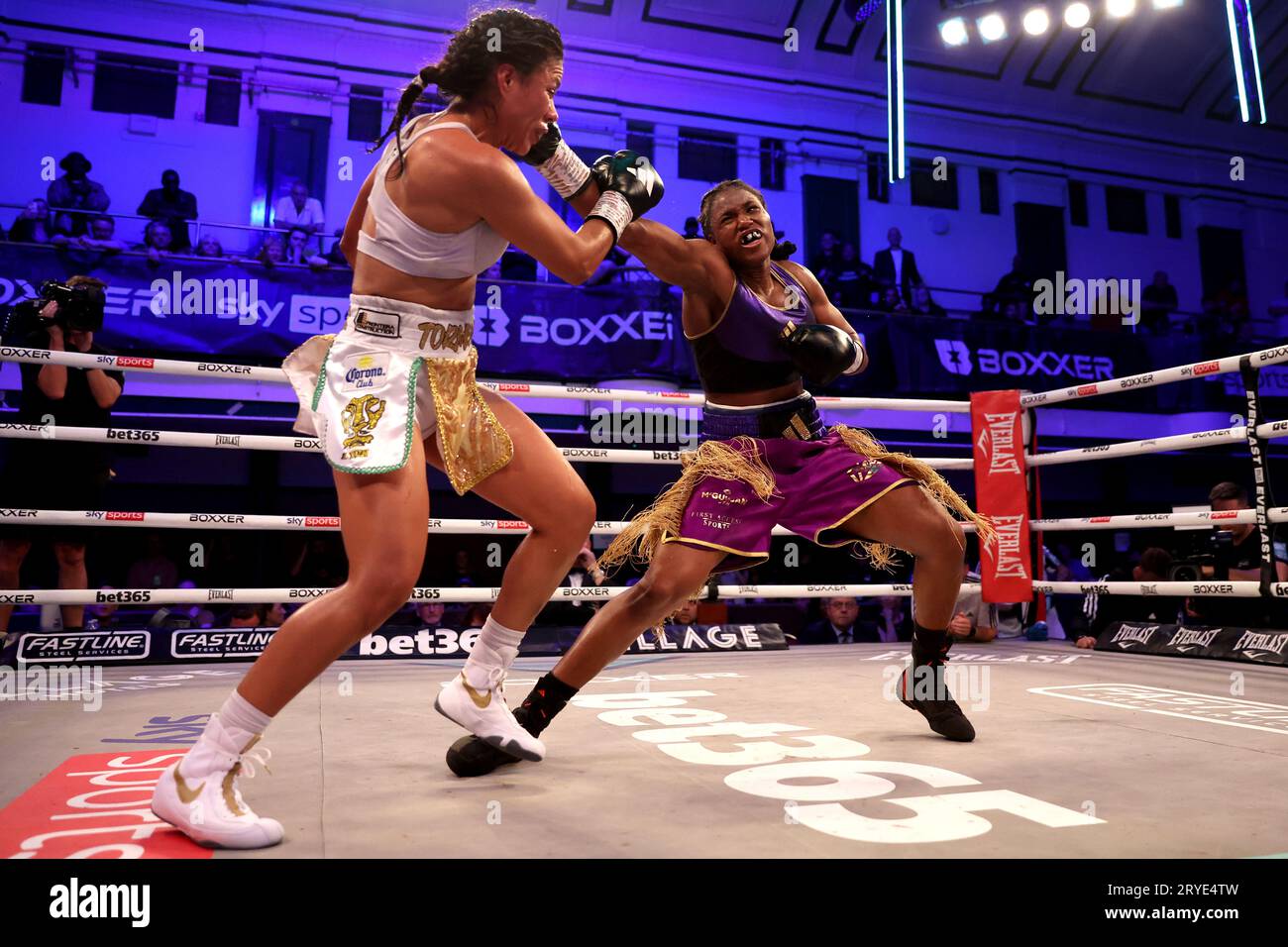 Caroline Dubois (right) and Magali Rodriguez in action during the IBO ...