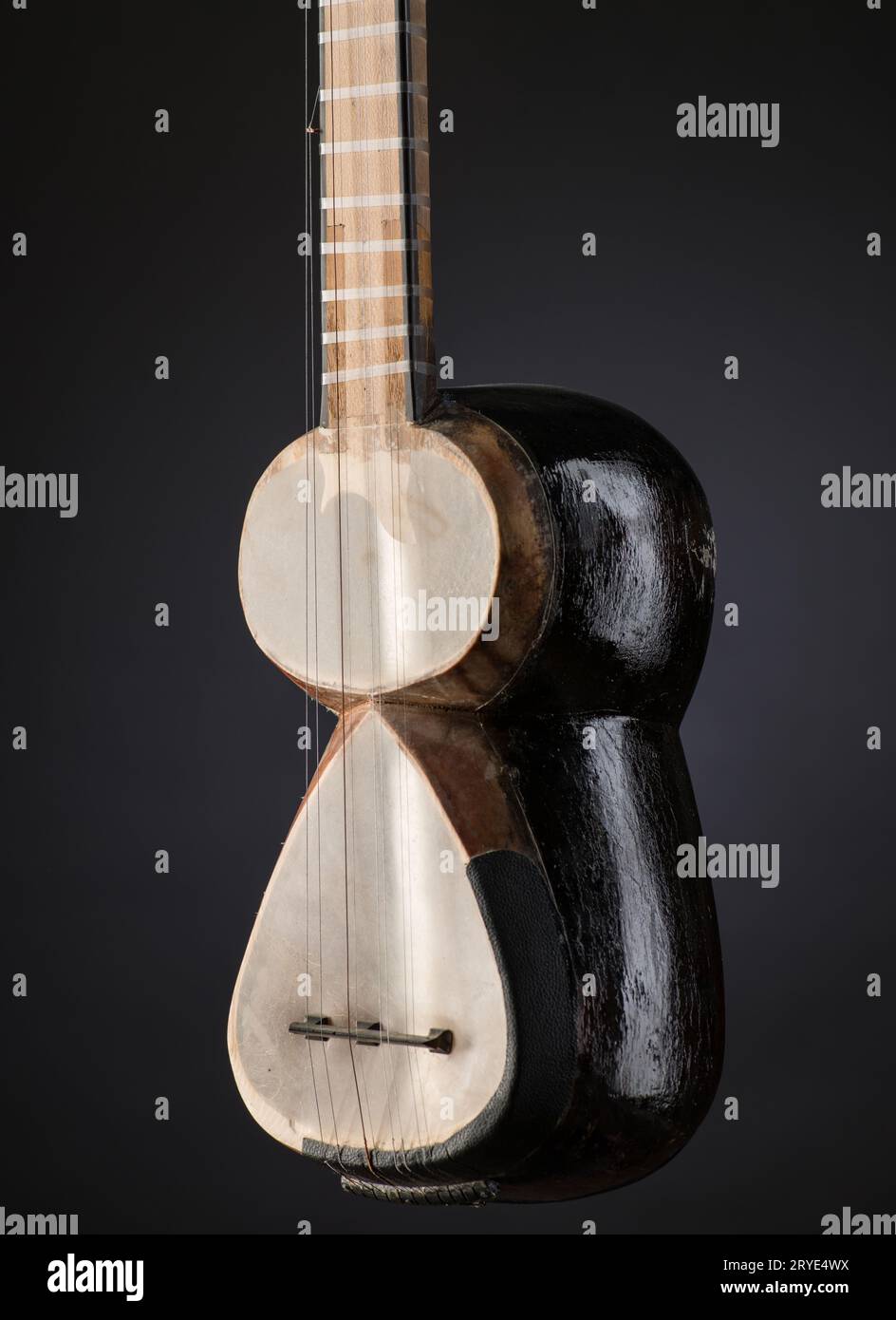 Musical craft hi-res stock photography and images - Alamy