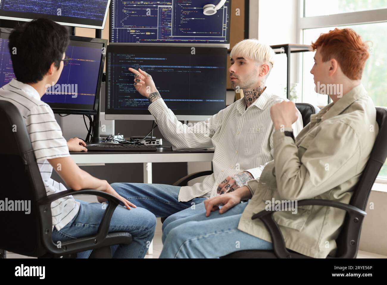 Male programmers hi-res stock photography and images - Alamy