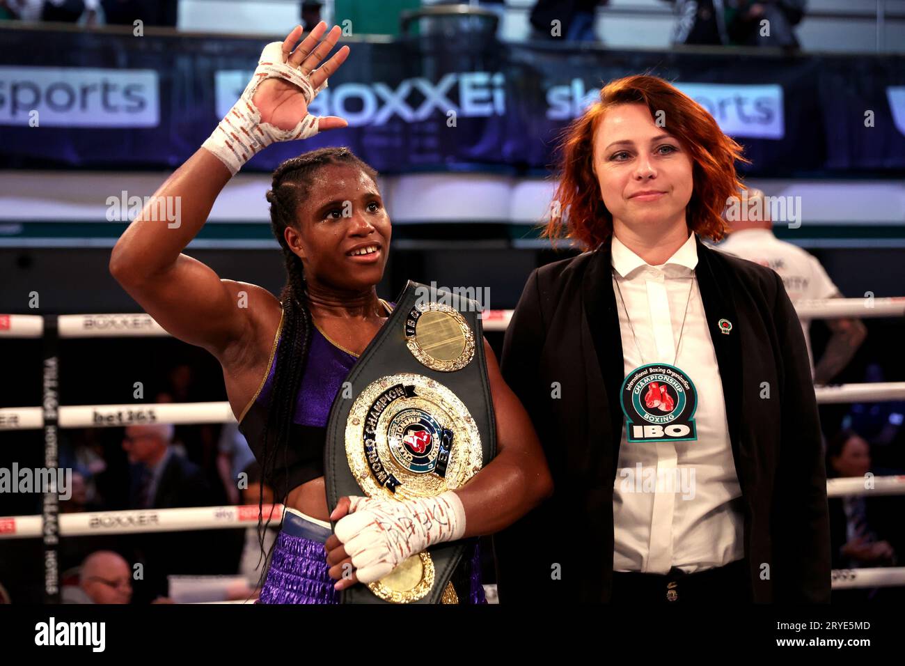 Ibo belt hi-res stock photography and images - Alamy