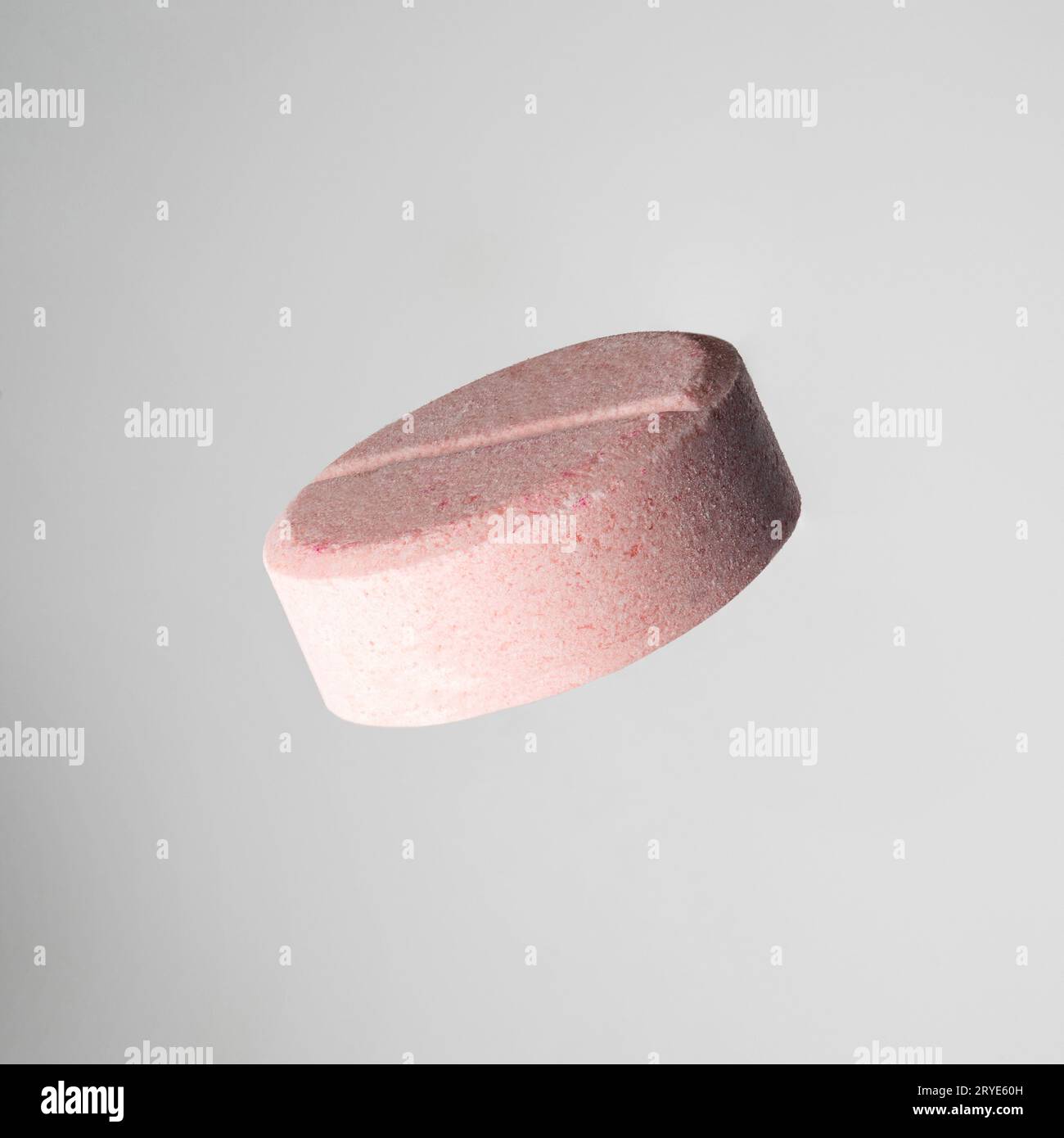 White oval pharmaceutical tablets medical hi-res stock photography and ...