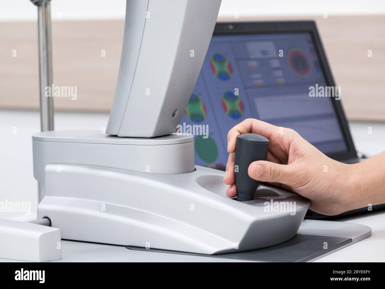 Eye test chart machine hi-res stock photography and images - Alamy