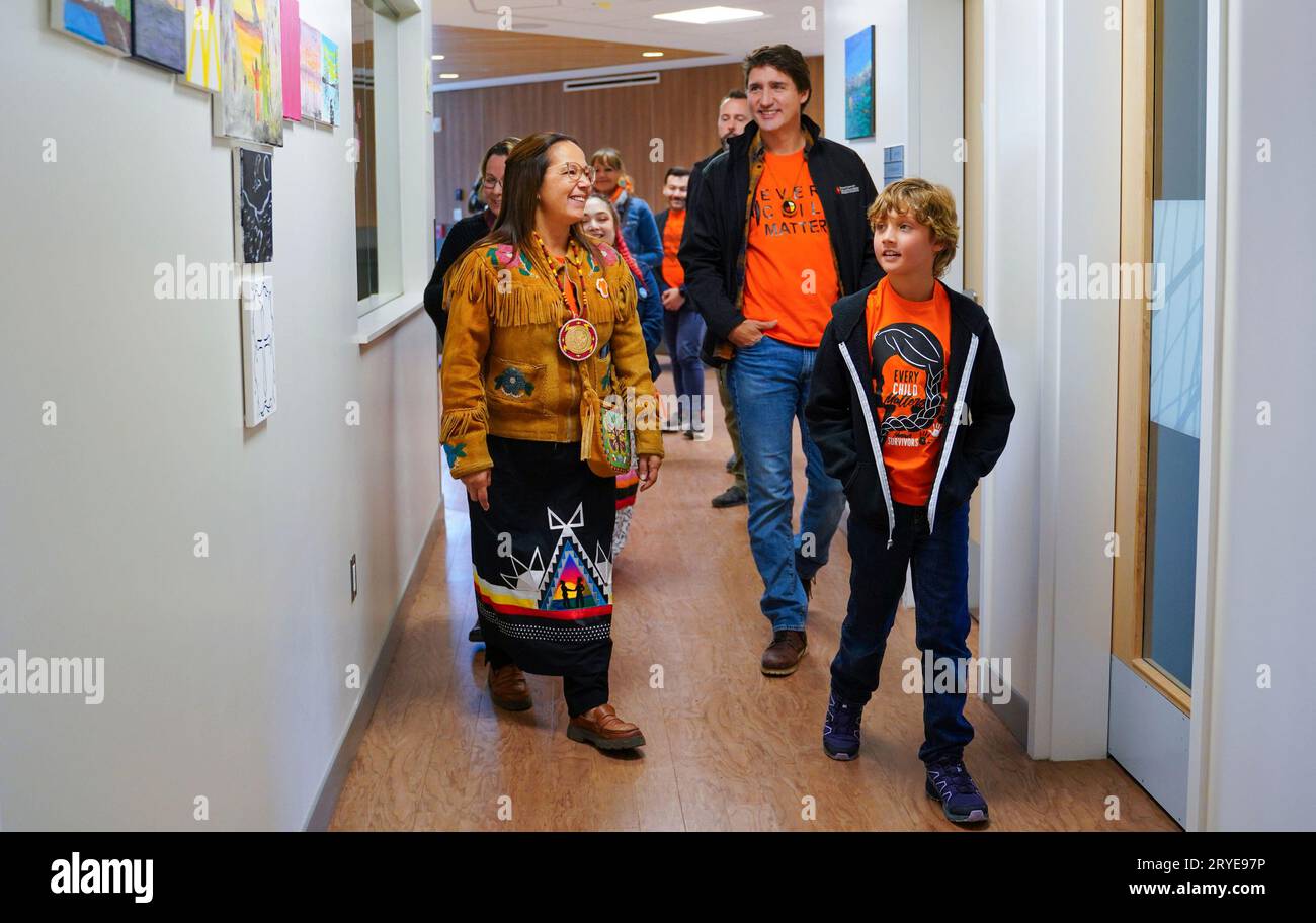 From left, Lac La Ronge Indian Band Chief Tammy Cook-Searson, Prime ...