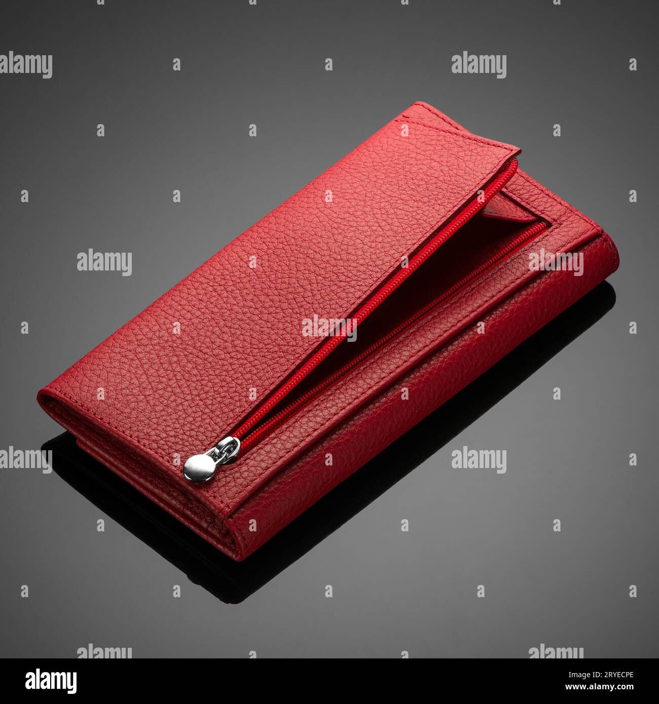 Red purse black background hi-res stock photography and images - Alamy