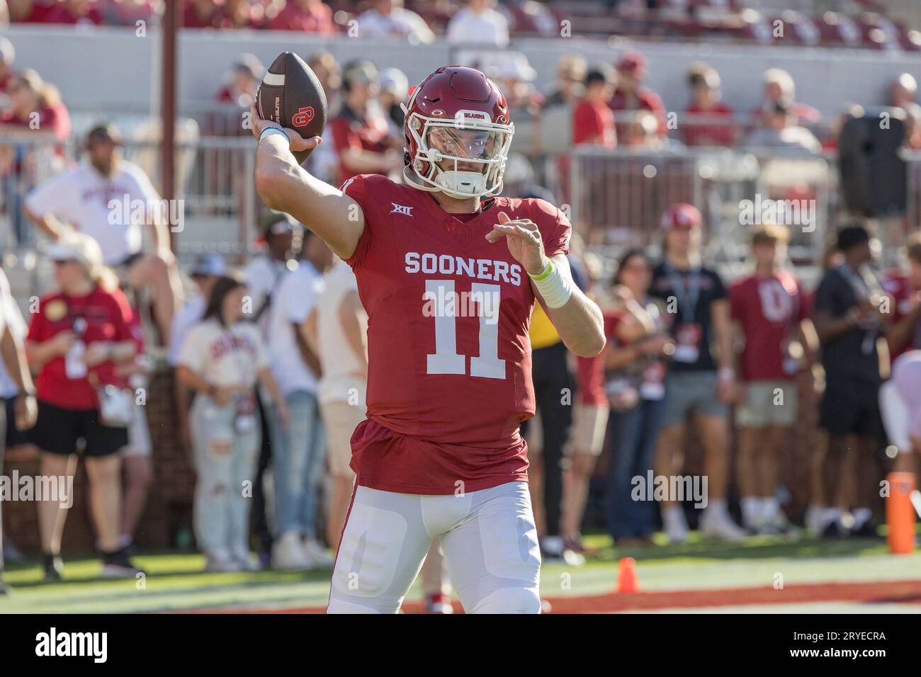 Oklahoma quarterback Davis Beville (11) warms up for the team's NCAA ...