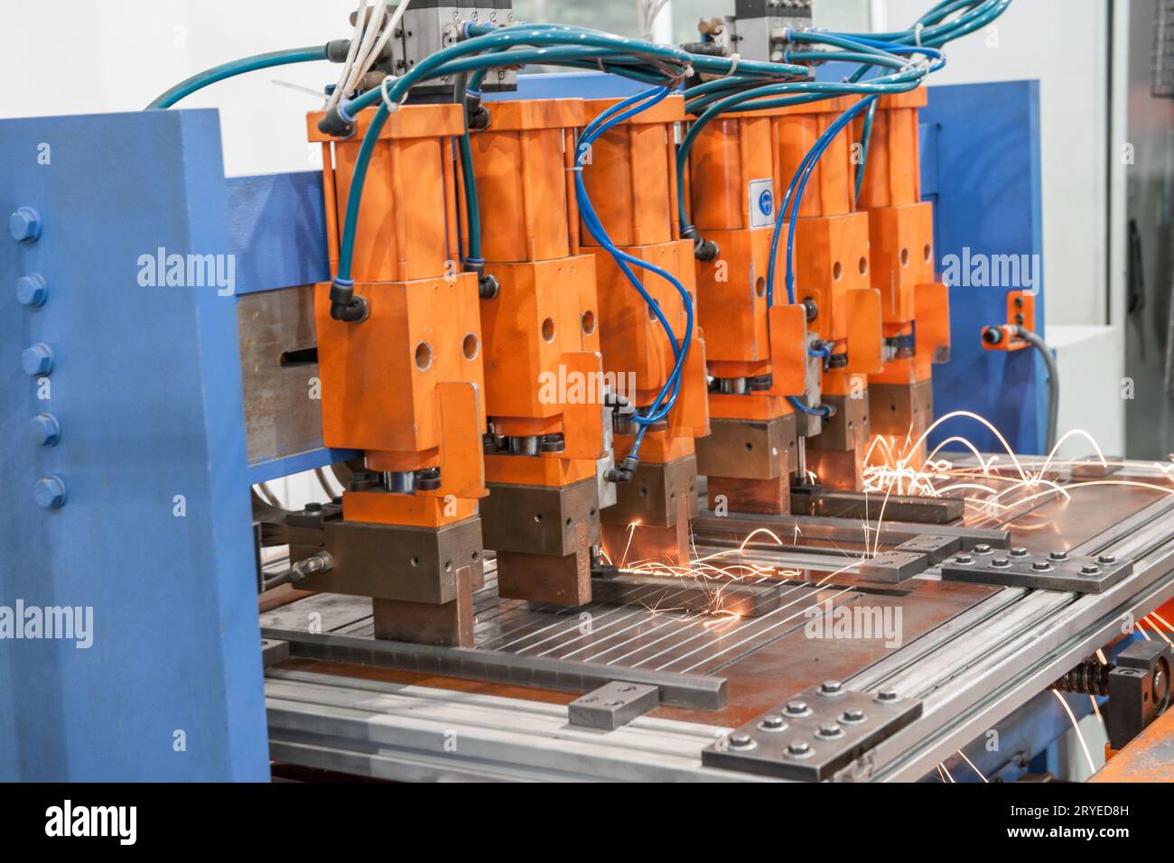 Movement machines production hi-res stock photography and images - Alamy