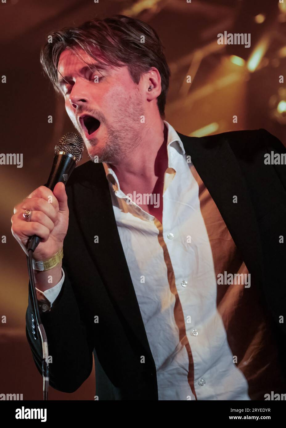 Pictured do nothing headline act hi-res stock photography and images ...