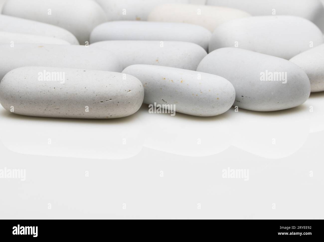 Smooth white stone rounded hi-res stock photography and images - Alamy