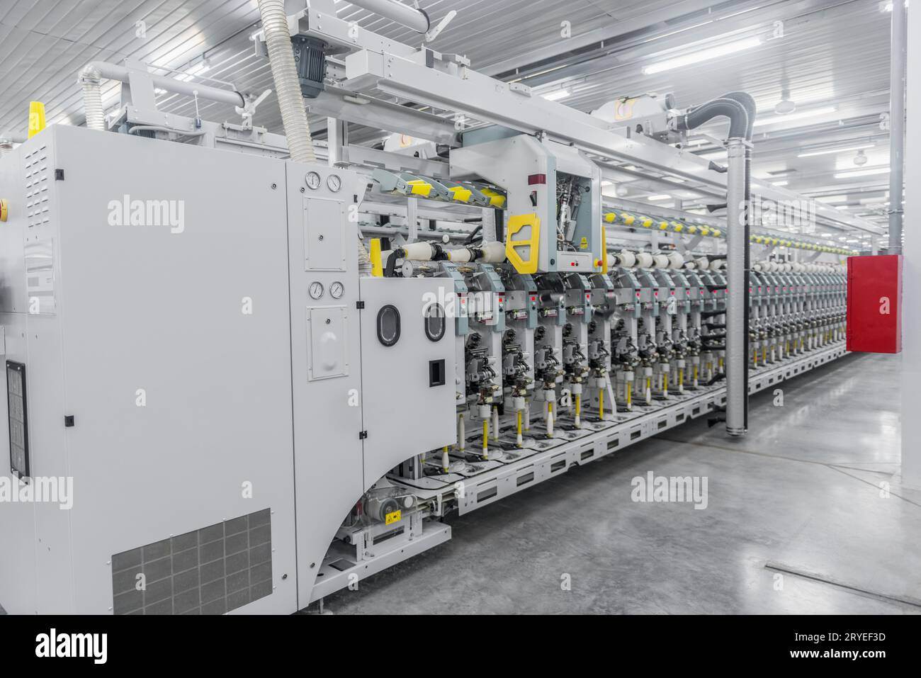 Production for textile and fabric hi-res stock photography and images ...