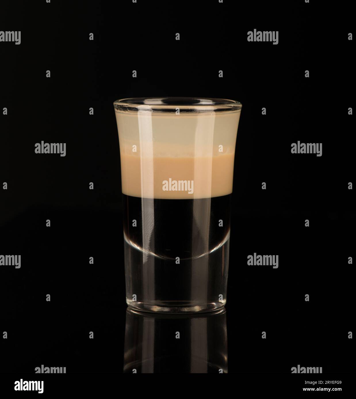 Shot glass hi-res stock photography and images - Alamy