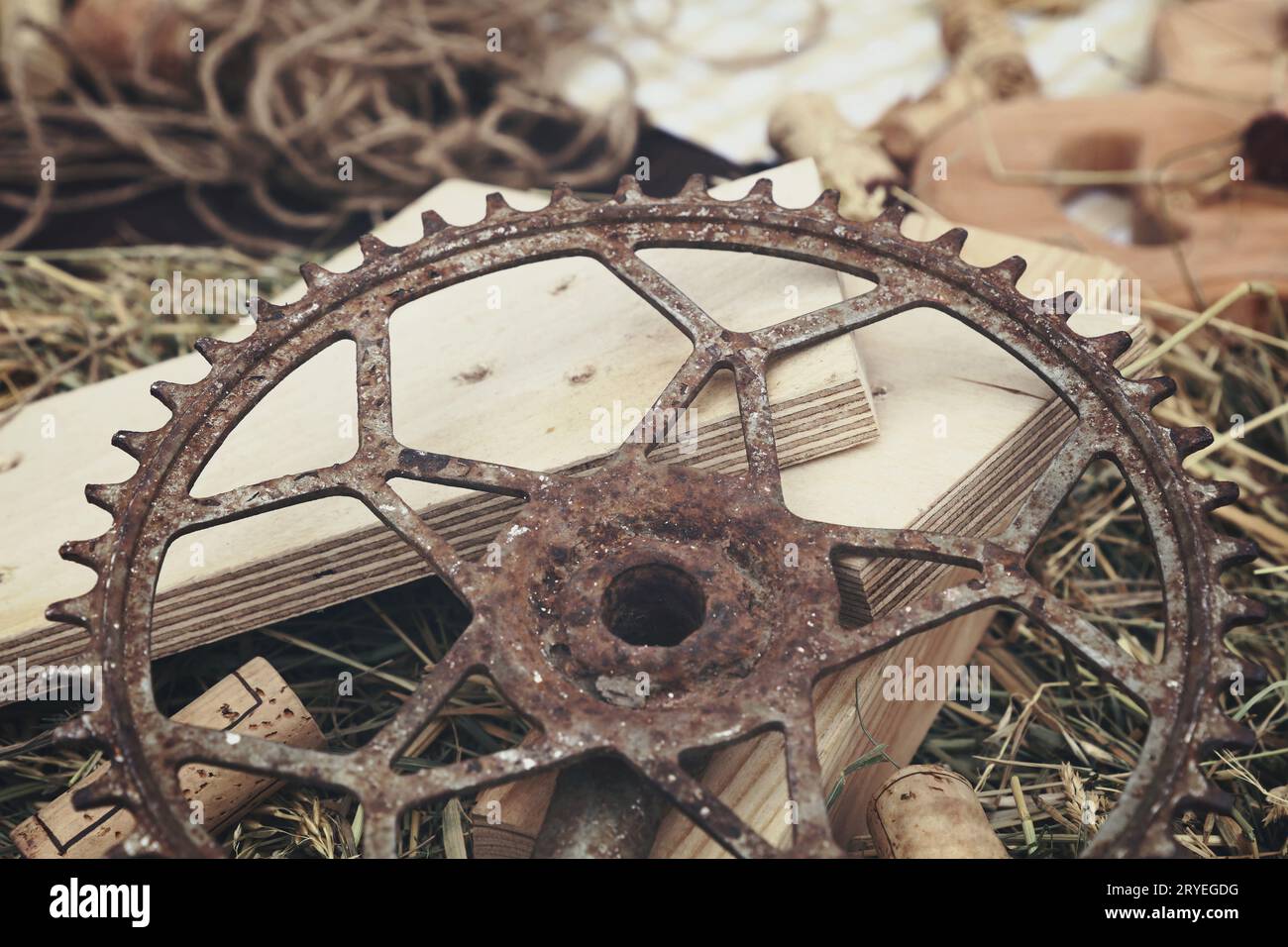 Vintage rusty cog, wood and wine cork Stock Photo - Alamy