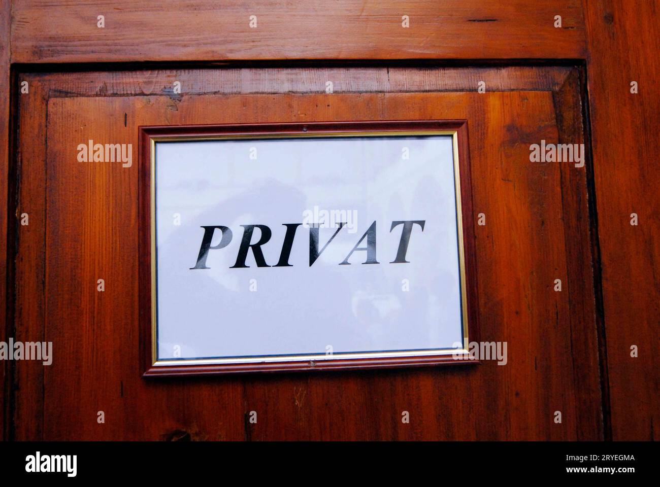 Private sign, symbol for privacy Stock Photo - Alamy